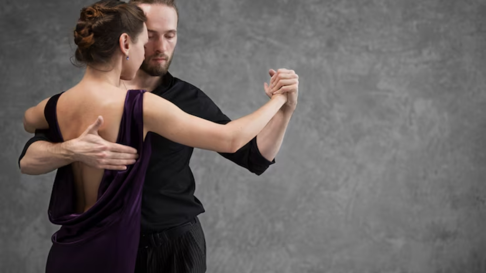 Dancing Together: How Salsa Classes Can Bring You Closer